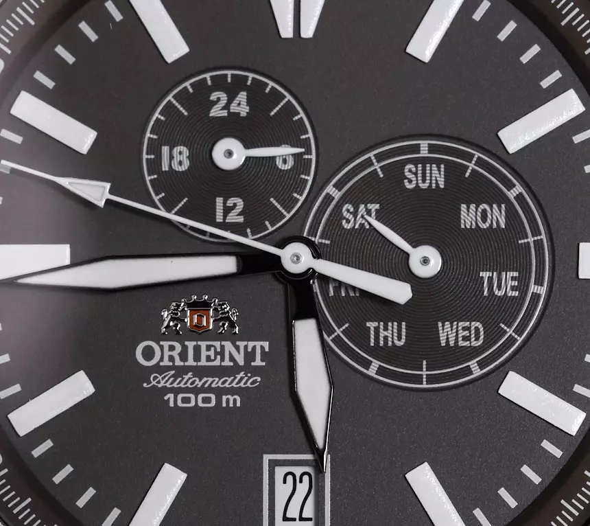 Orient Defender pulksteņu apskats 6141_4