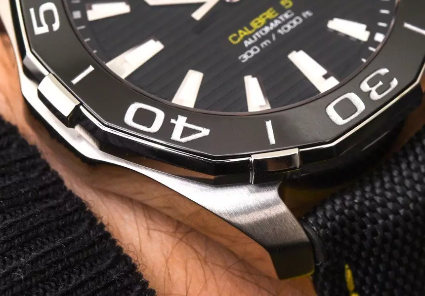 TAG-Heuer-Aquaracer-Ceramic-300m-2015-aBlogtoWatch-48