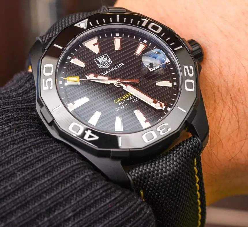 TAG-Heuer-Aquaracer-Ceramic-300m-2015-aBlogtoWatch-50