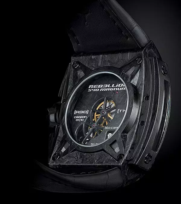 540-magnum-tourbillon-werom