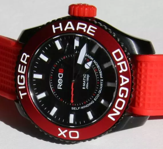 Red8 Watch 1