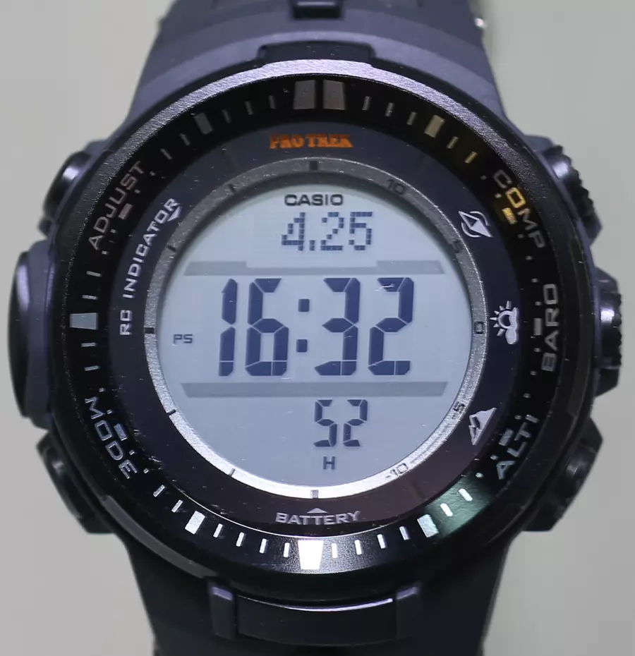 Casio PRO TREK PRW 3000 czarny zamknij