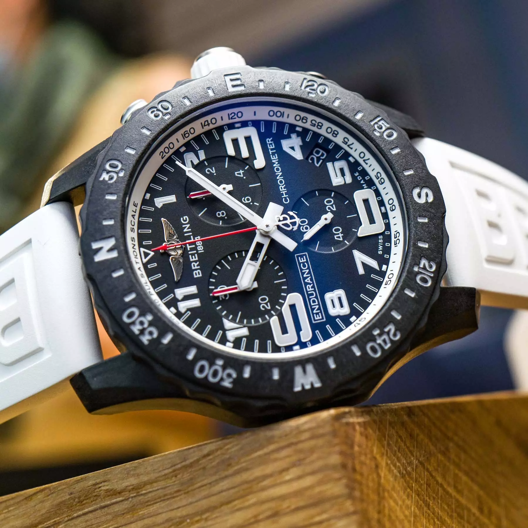 एथलीटहरूको लागि Breitling Endurance प्रो वाचको साथ ह्यान्ड्स-अन 6501_1