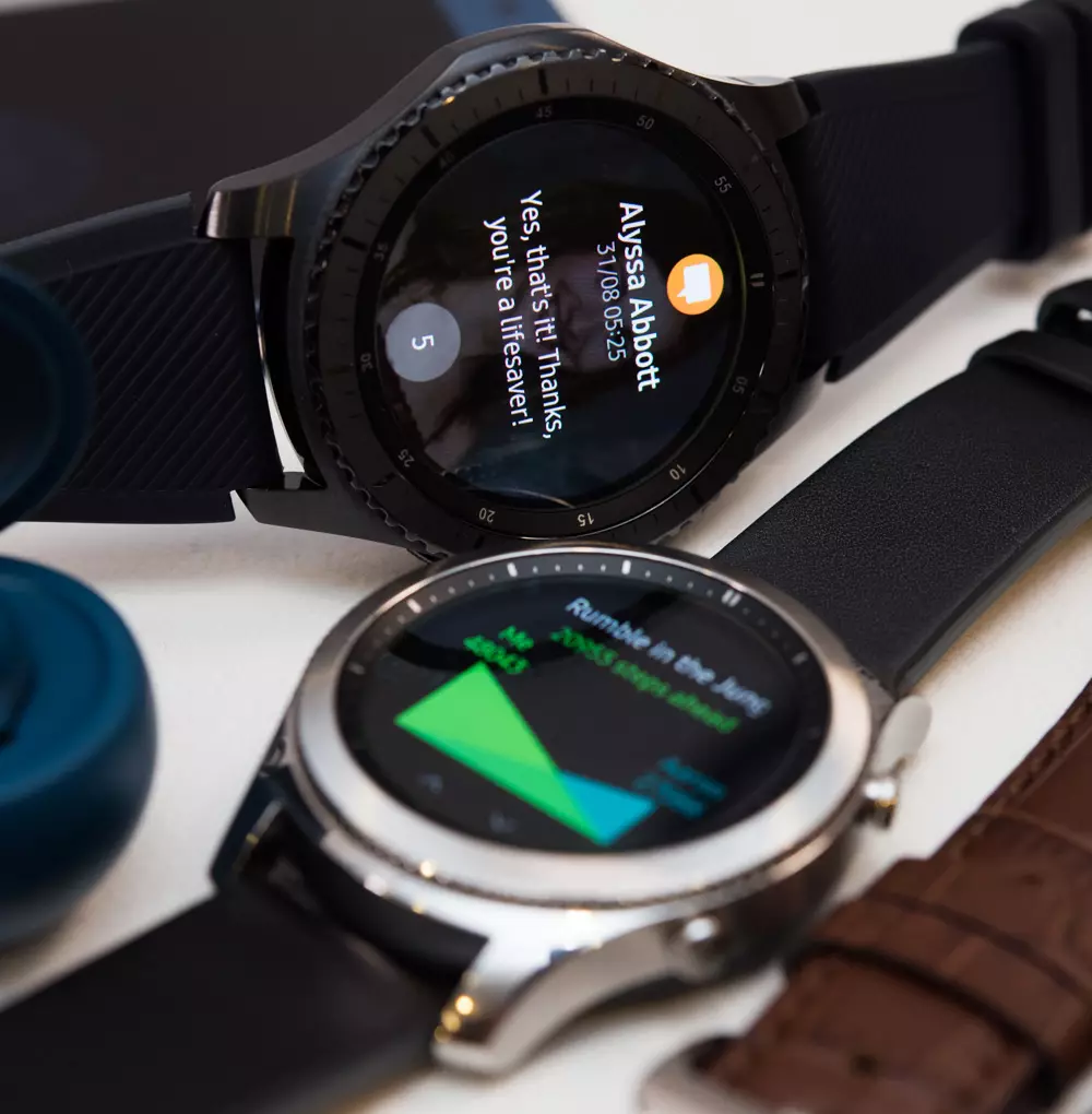 Recensione-smartwatch Samsung-Gear-S3-Frontier-Classic-aBlogtoWatch-22