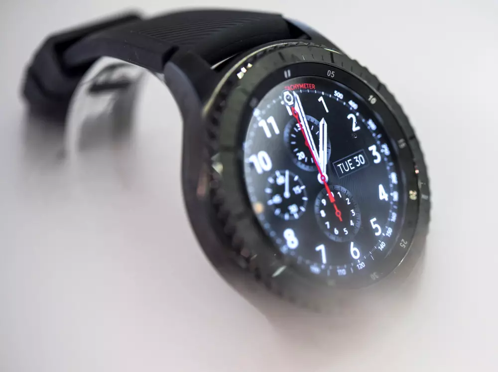 Recensione-smartwatch Samsung-Gear-S3-Frontier-Classic-aBlogtoWatch-12