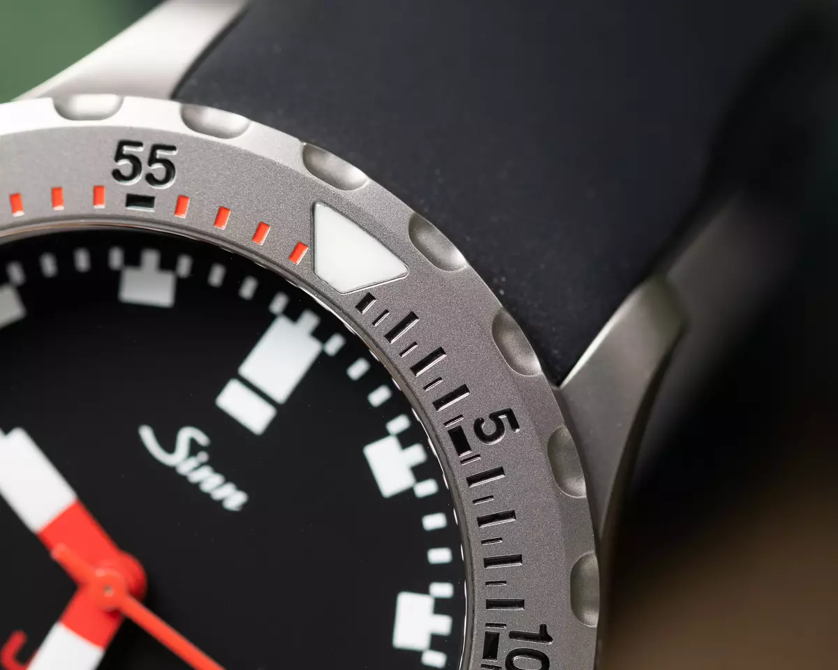 Watch Review: Sinn U50 Diving Watch 6607_3