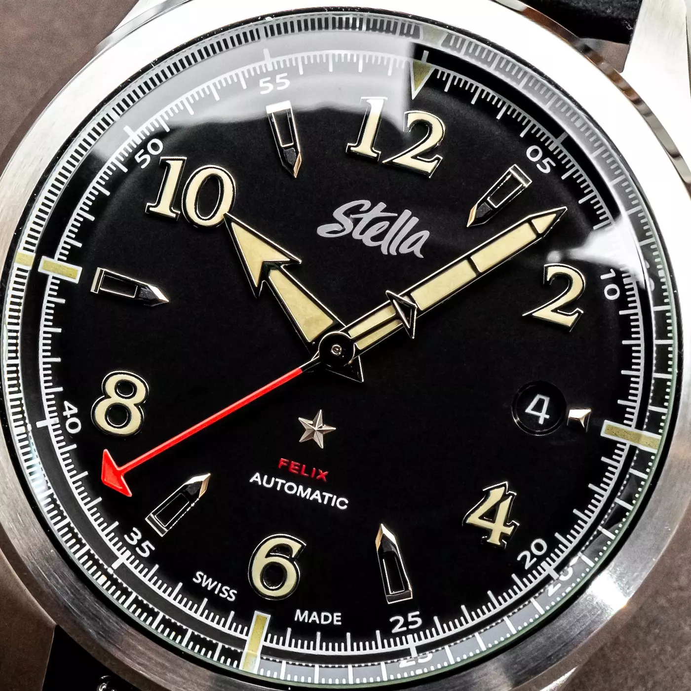 Stella Watch Co. wepụtara mpụta ya na mkpokọta Felix sitere n'ike mmụọ nsọ NYC, na-ewepụta ọnwa a na Kickstarter 6658_9