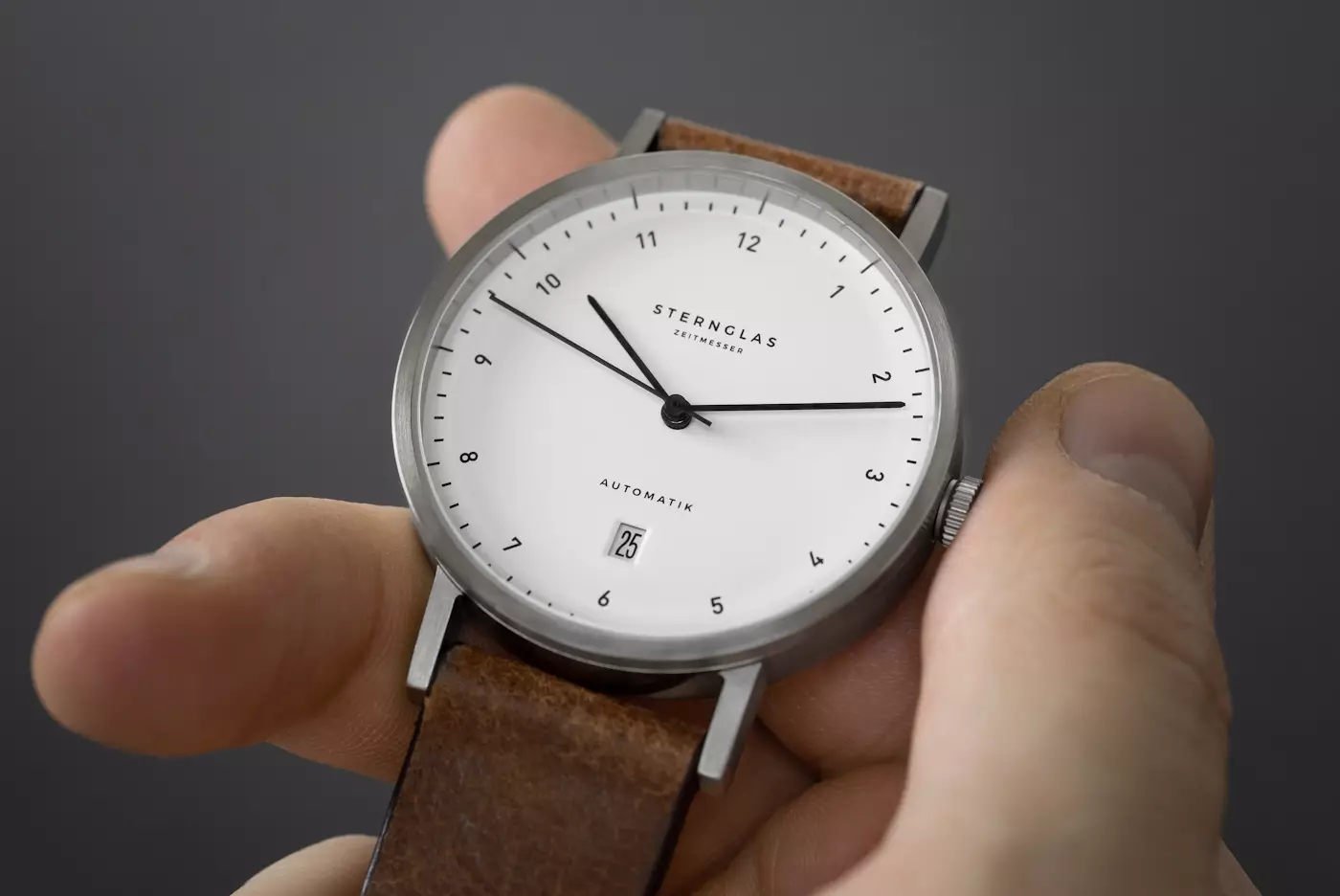 La Sternglas Zirkel ofereix la rellotgeria alemanya Bauhaus en la seva forma més pura 6659_2