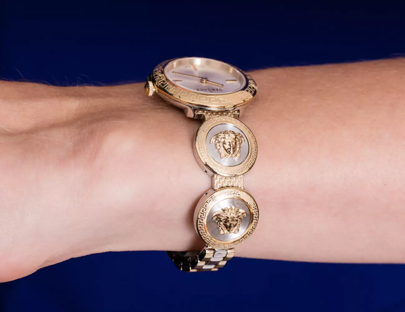 Hands-on: Versace Medusa Stud Icon dameshorloge 66974_4