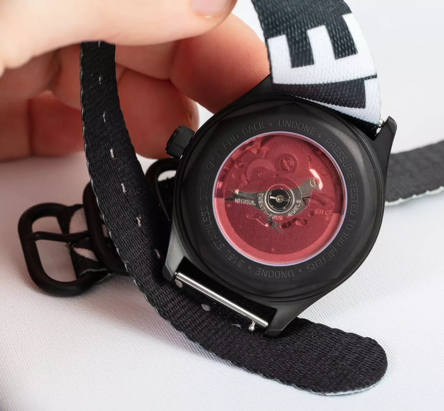 Pratique : UNDONE X STAPLE PIGEON Ying-Yang Watch 6851_4