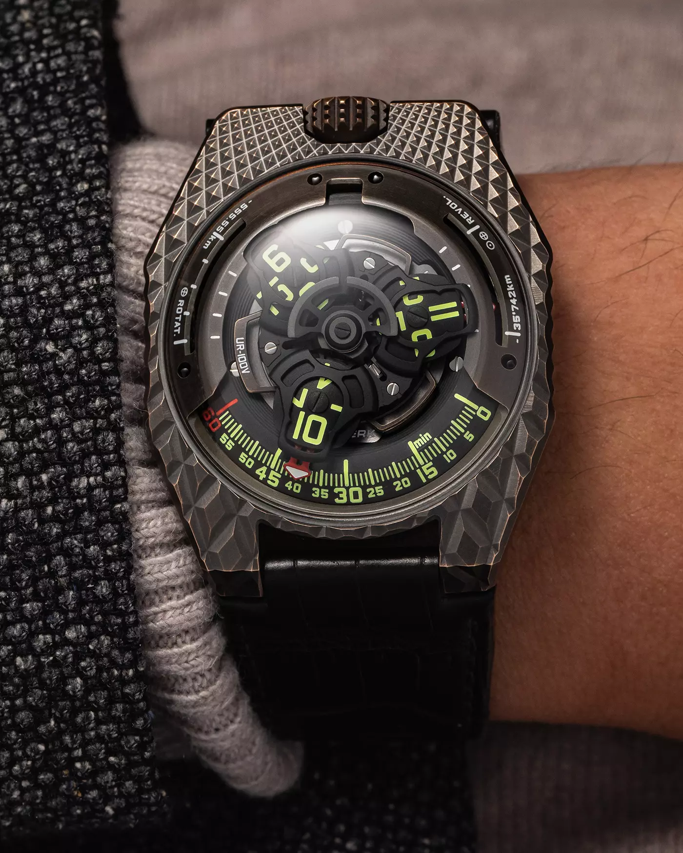 Urwerk annoncéiert limitéiert Editioun UR-100V T-Rex Watch 6901_6