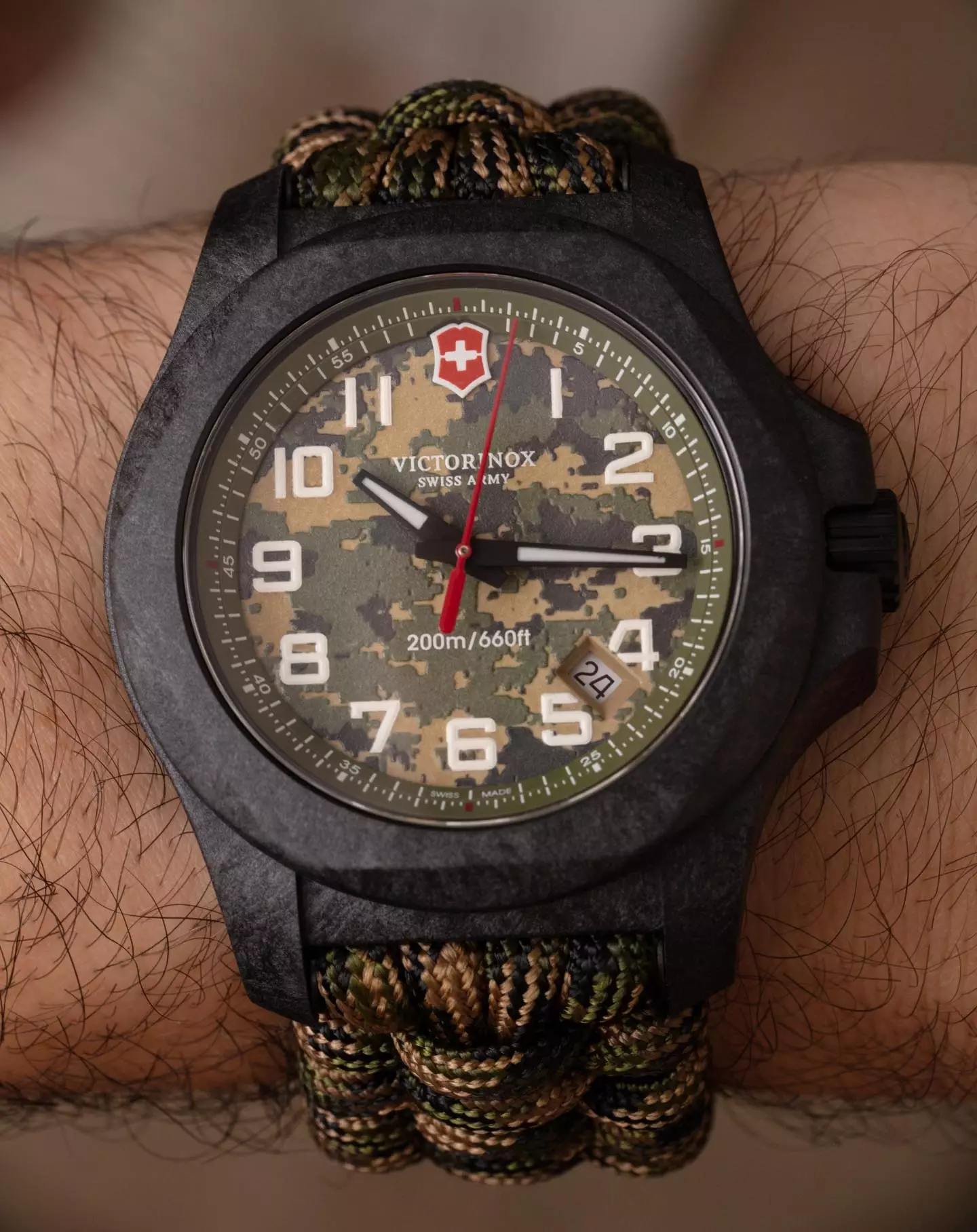 Практычны агляд: гадзіннік Victorinox Swiss Army INOX Carbon LE на 2020 год 6963_2