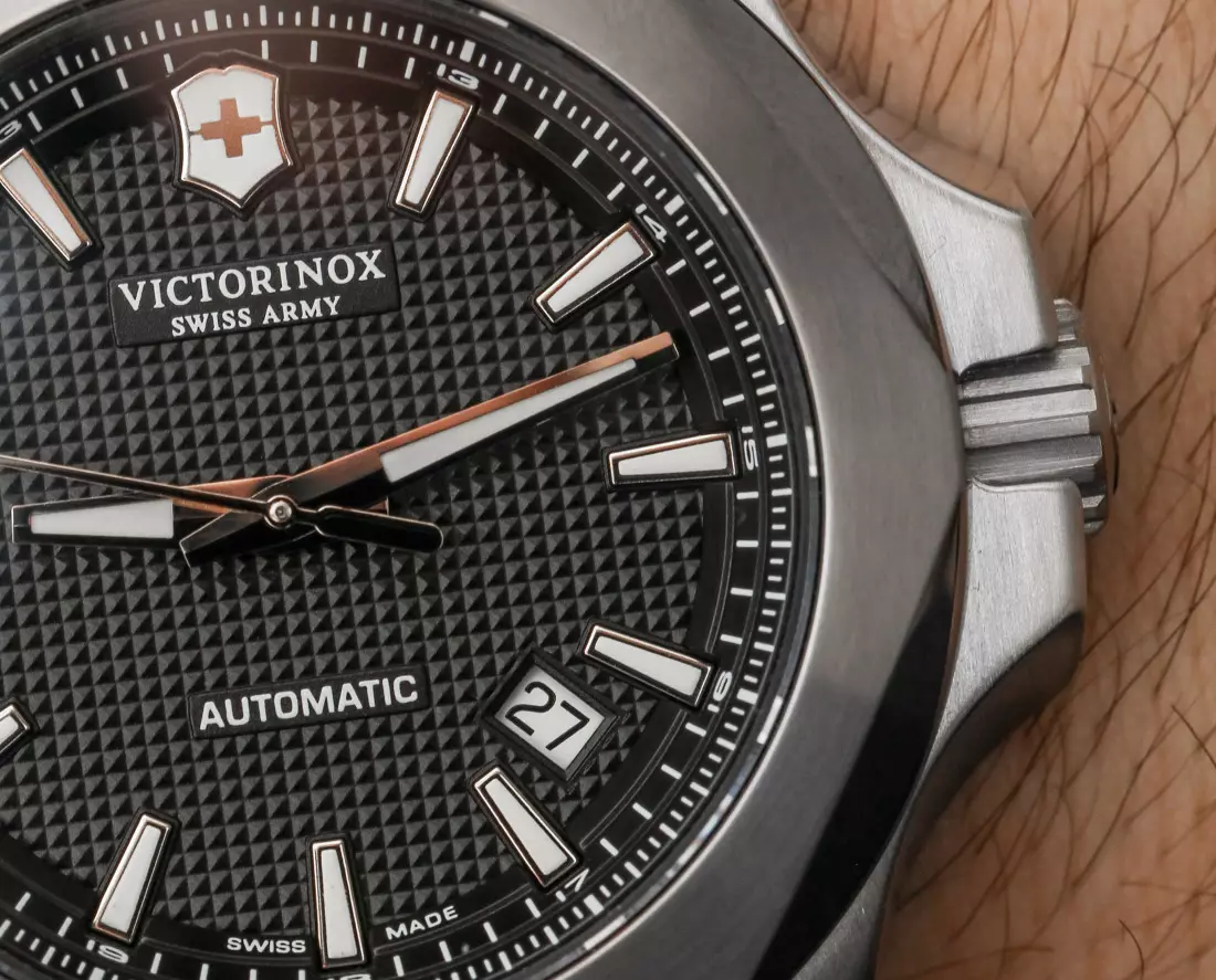 Victorinox Swiss Army I.N.O.X. Mechanical Watch Hands-On 6970_9