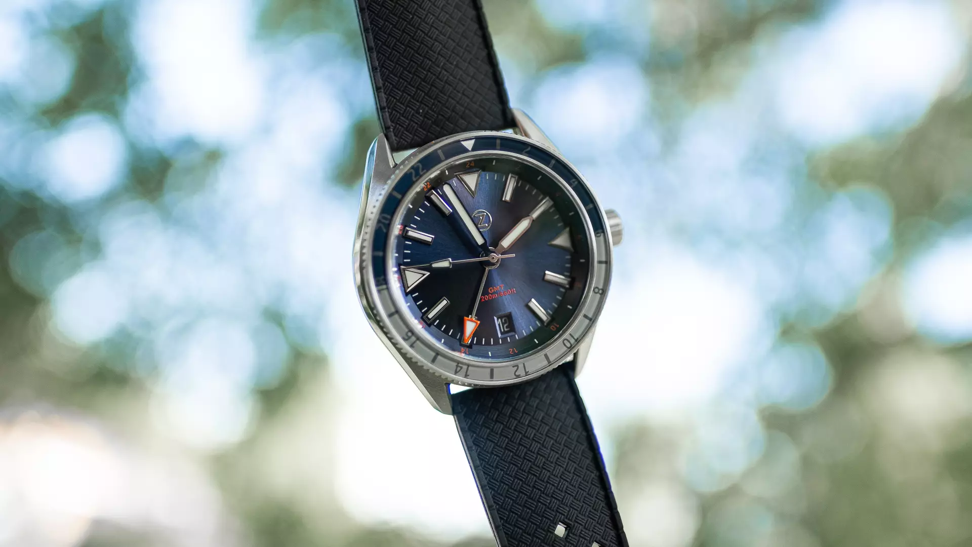 Zelos Horizon GMT Watch Review 7110_1