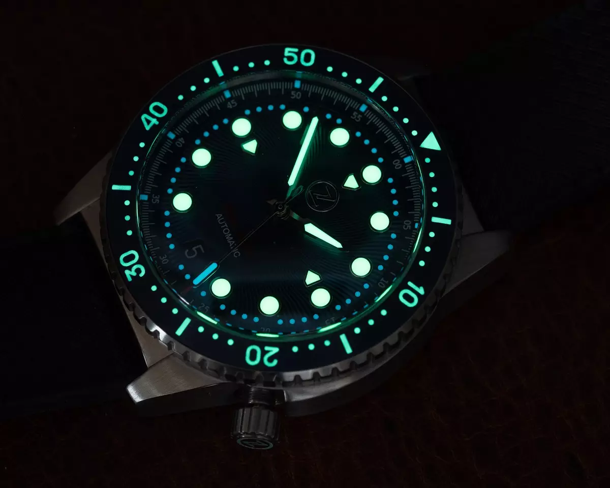 WATCH WINNER REVIEW: Zelos Mako Edelstol Meteorit Dial Watch 7113_9