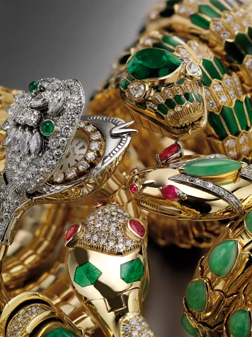 Bulgari-Serpenti-Tubogas-Kello-Rannekoru-Korkeat-korut-Timantit-BlogtoWatch-3