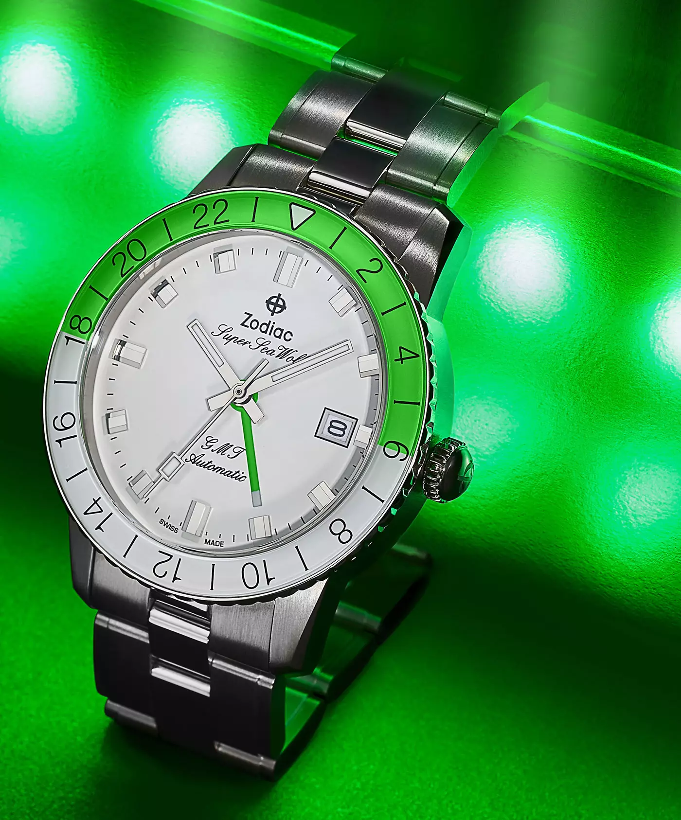 Zodiac debuteer Super Sea Wolf 53 Neon En Super Sea Wolf GMT Neon Horlosies 7141_7