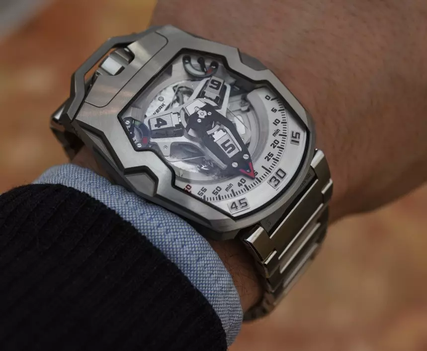 Urwerk-UR-210S-스테인리스-스틸-팔찌-12