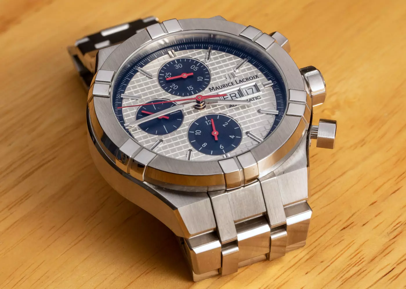 maurice lacroix aikon automatik chronograph USA edisi terhad