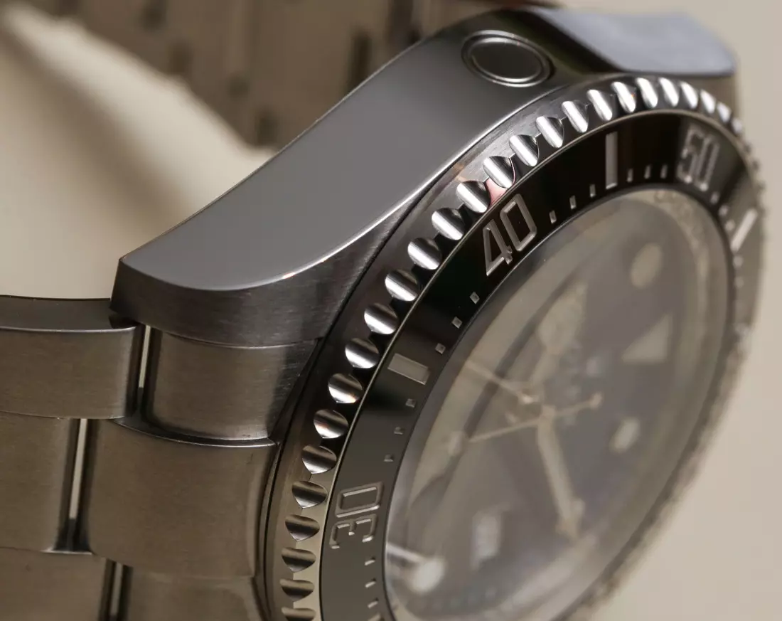 Rolex Deepsea Sea-Dweller 126660 D-Blue Watch Hands-On 7455_3