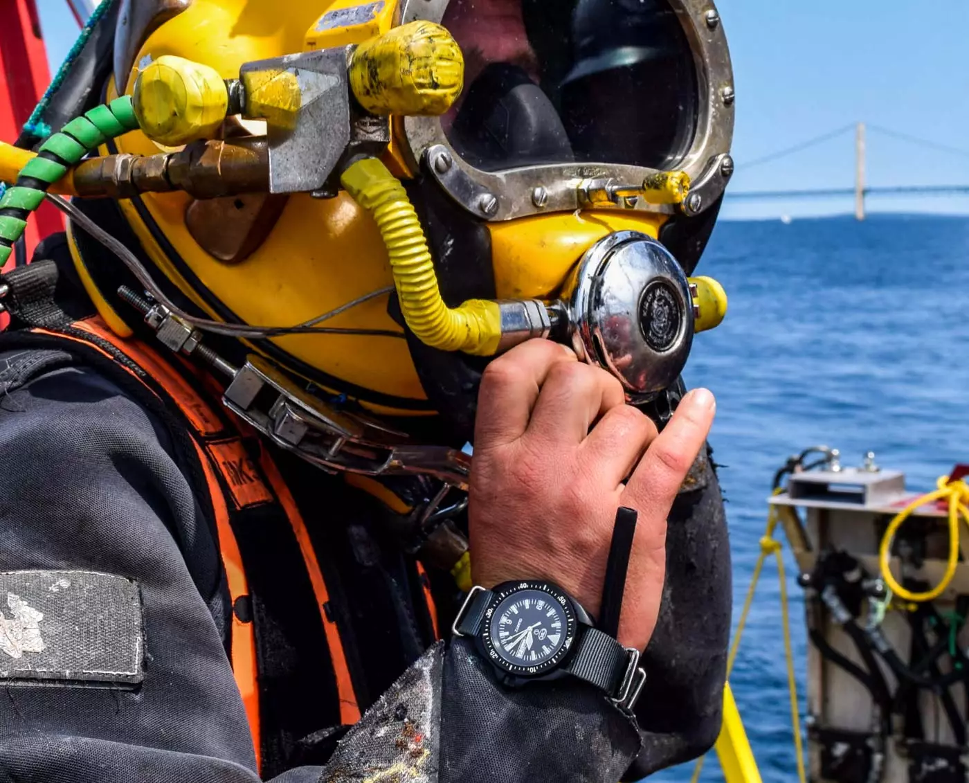 cwc sbs dive watch