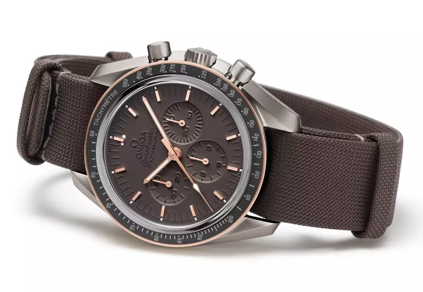 Omega-Speedmaster-Apollo-11-Moonwatch-Titanium-2