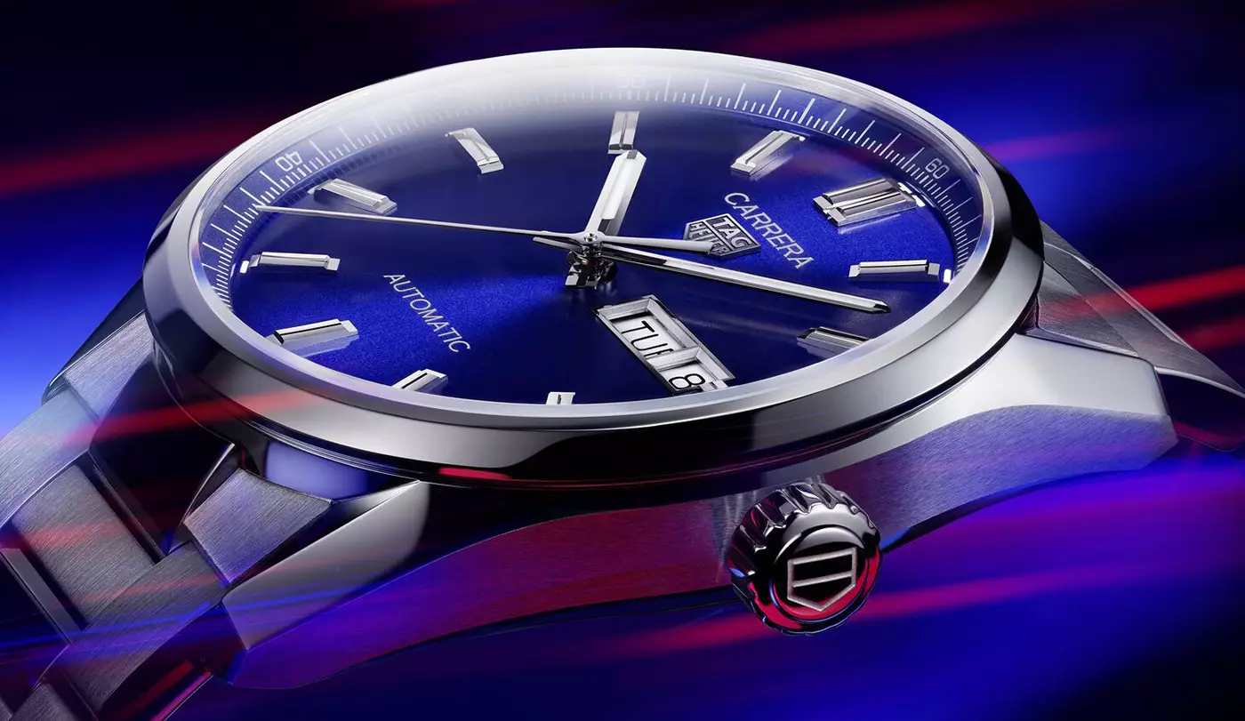TAG Heuer Debuts Revised Carrera Three-Hand Watch Collection 7968_2