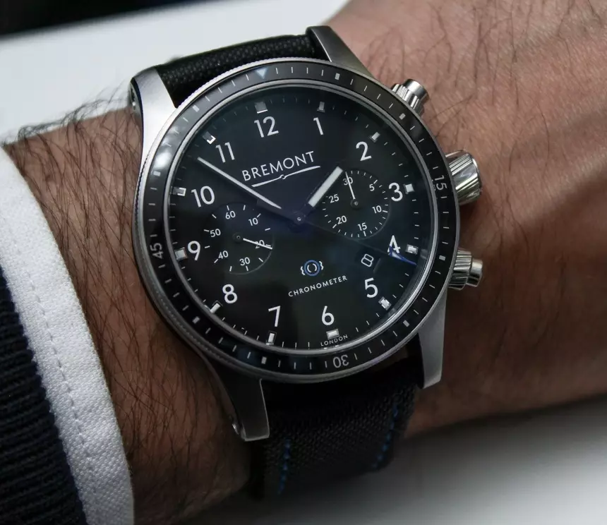 Bremont Boeing Model 247 Watch Hands-On | 2 හි 2 පිටුව