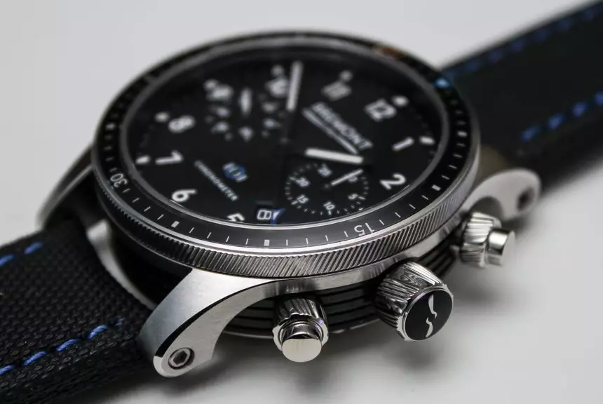 Bremont-Boeing-ម៉ូដែល-247-6