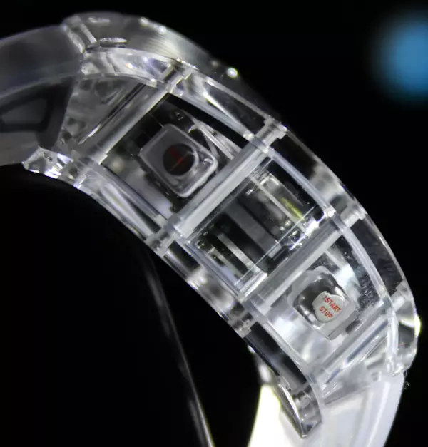 Ura Richard Mille RM 056 v celoti iz safirnih kristalov 8500_2