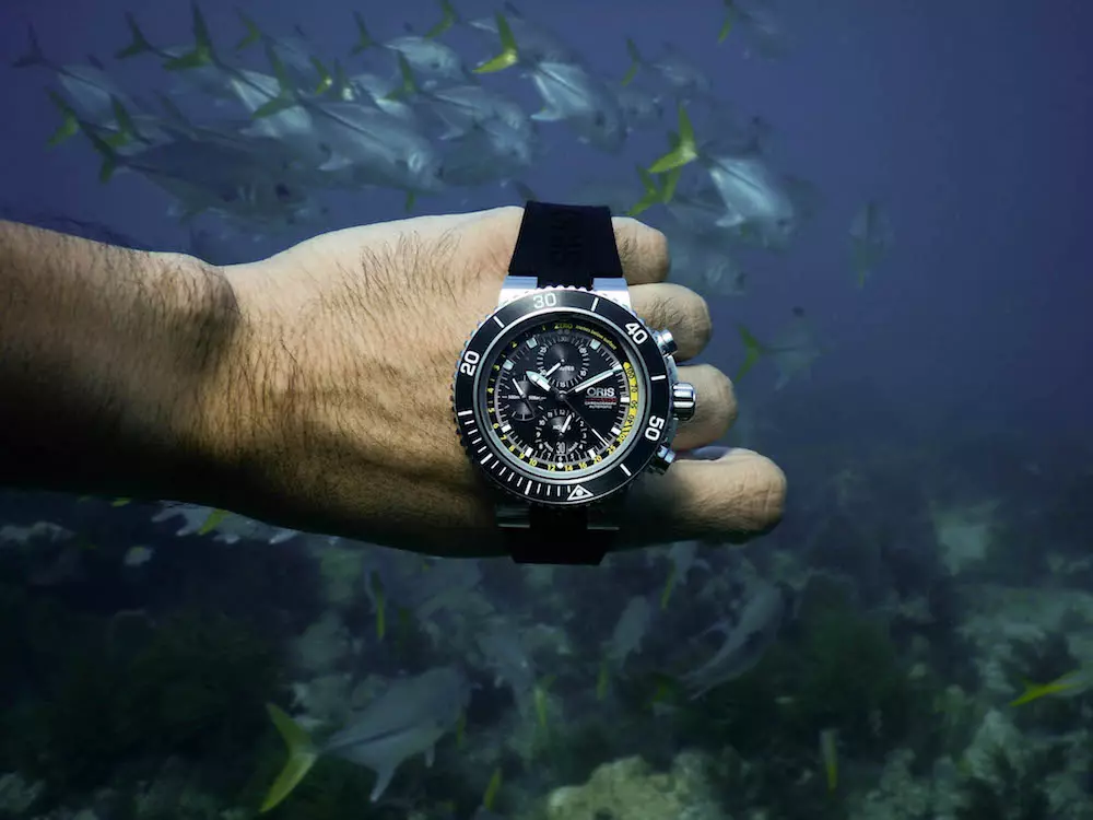 Oris Aquis Pwofondè kalib Chronograph Watch Review | Paj 2 nan 2