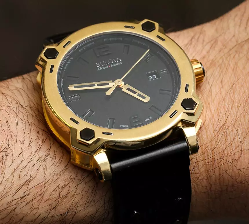 Bulova-Percheron-24k-gouden-horloge-A