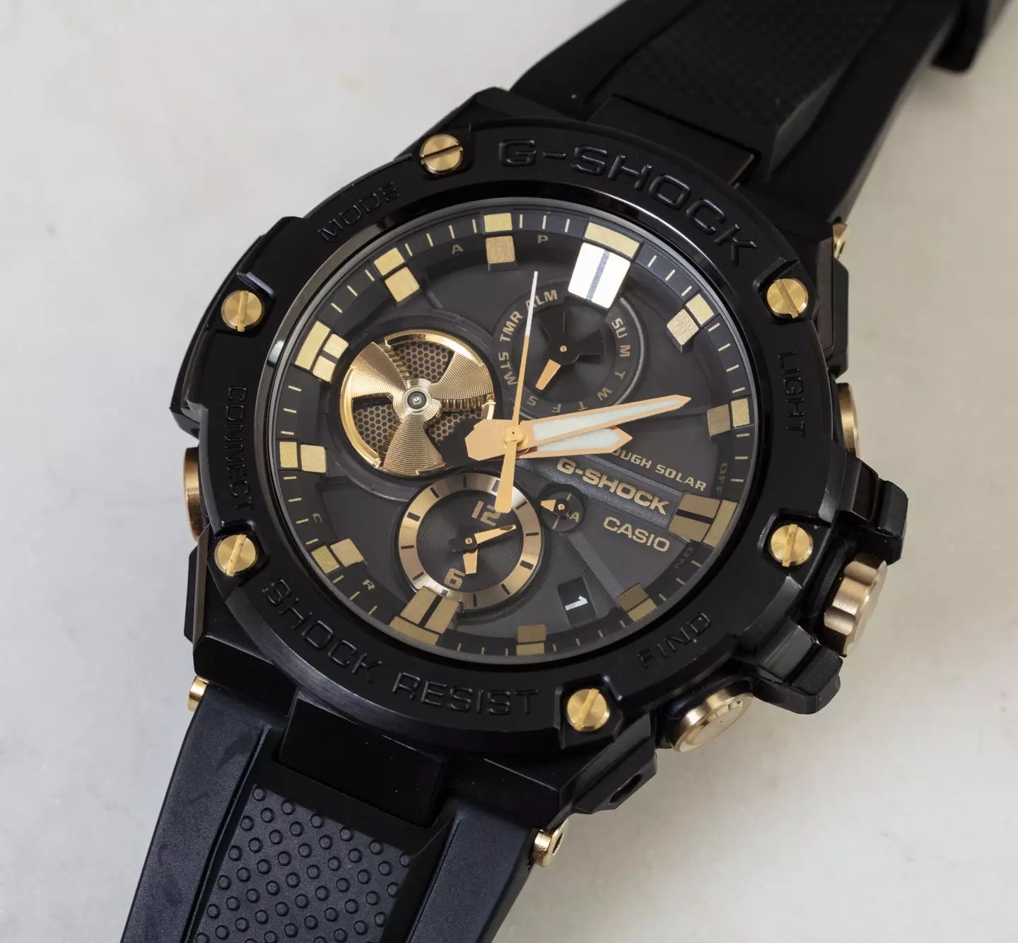 Zum Anfassen: Casio G-Shock G-Steel GSTB100GC-1A Black & Gold Uhr 8780_2