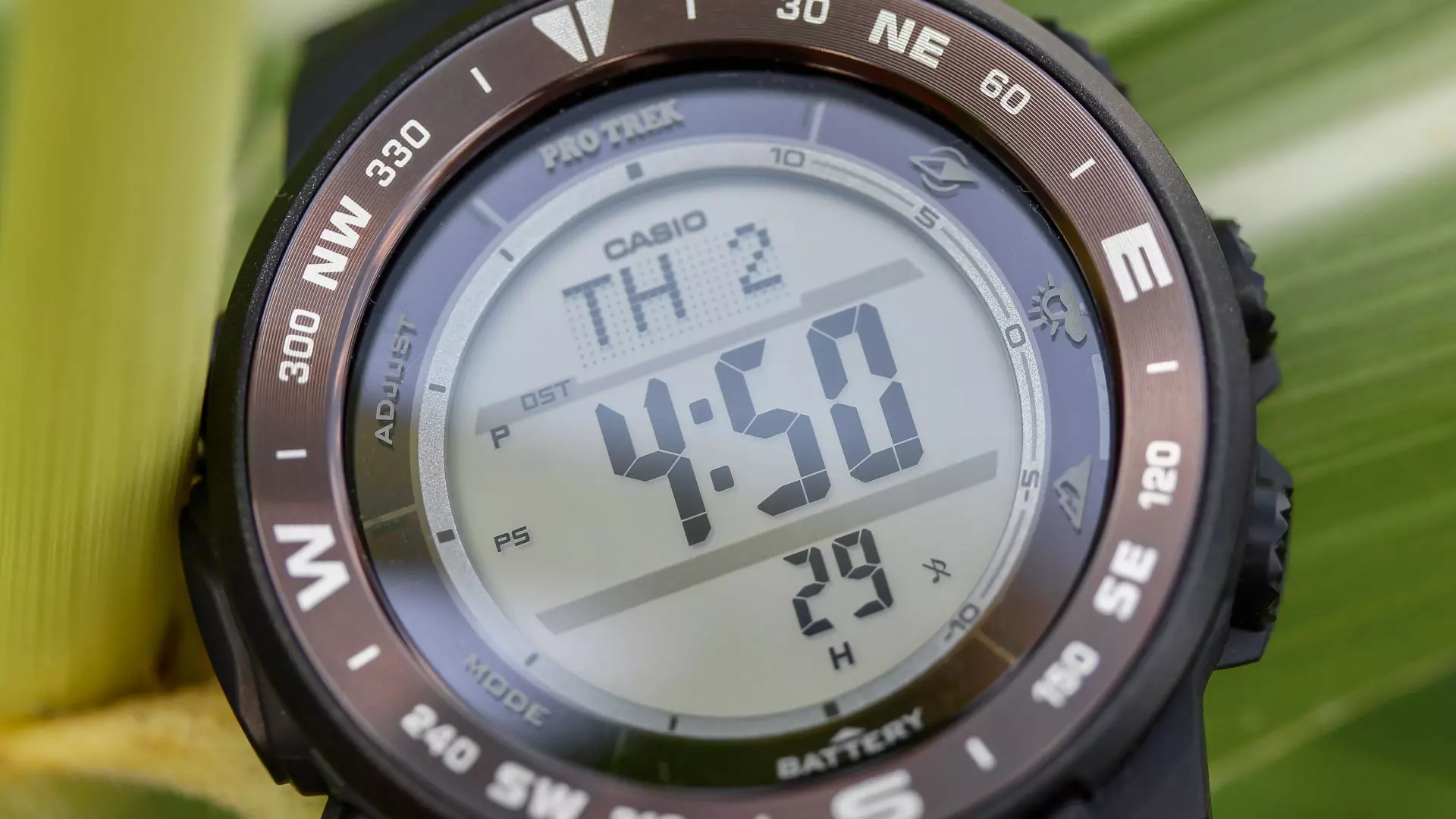 카시오 ProTrek PRG330 야외 Smartwatch 검토