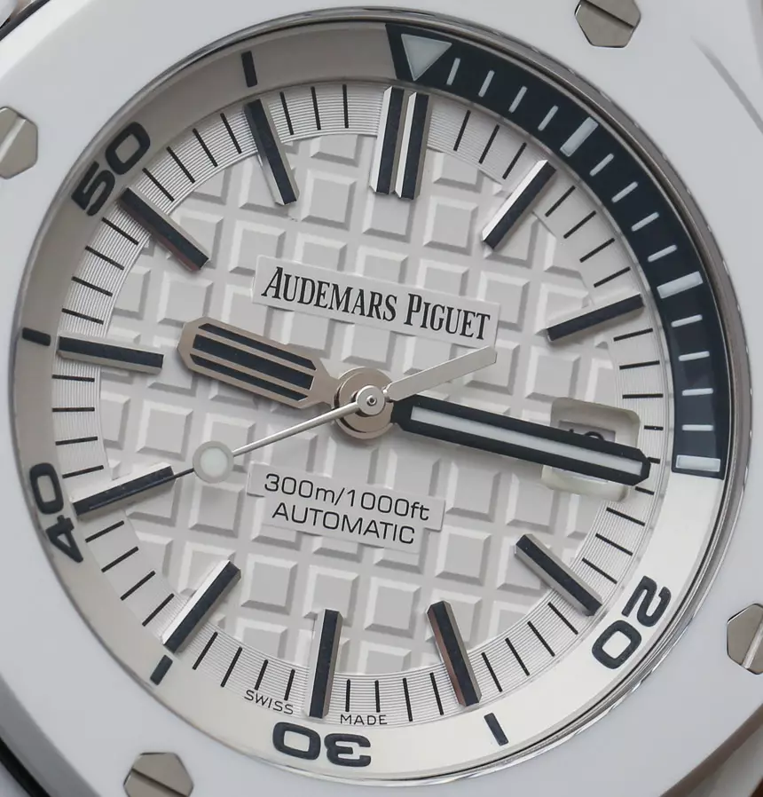 Audemars-Piguet-Royal-Oak-Offshore-Diver-White-Ceramic-12