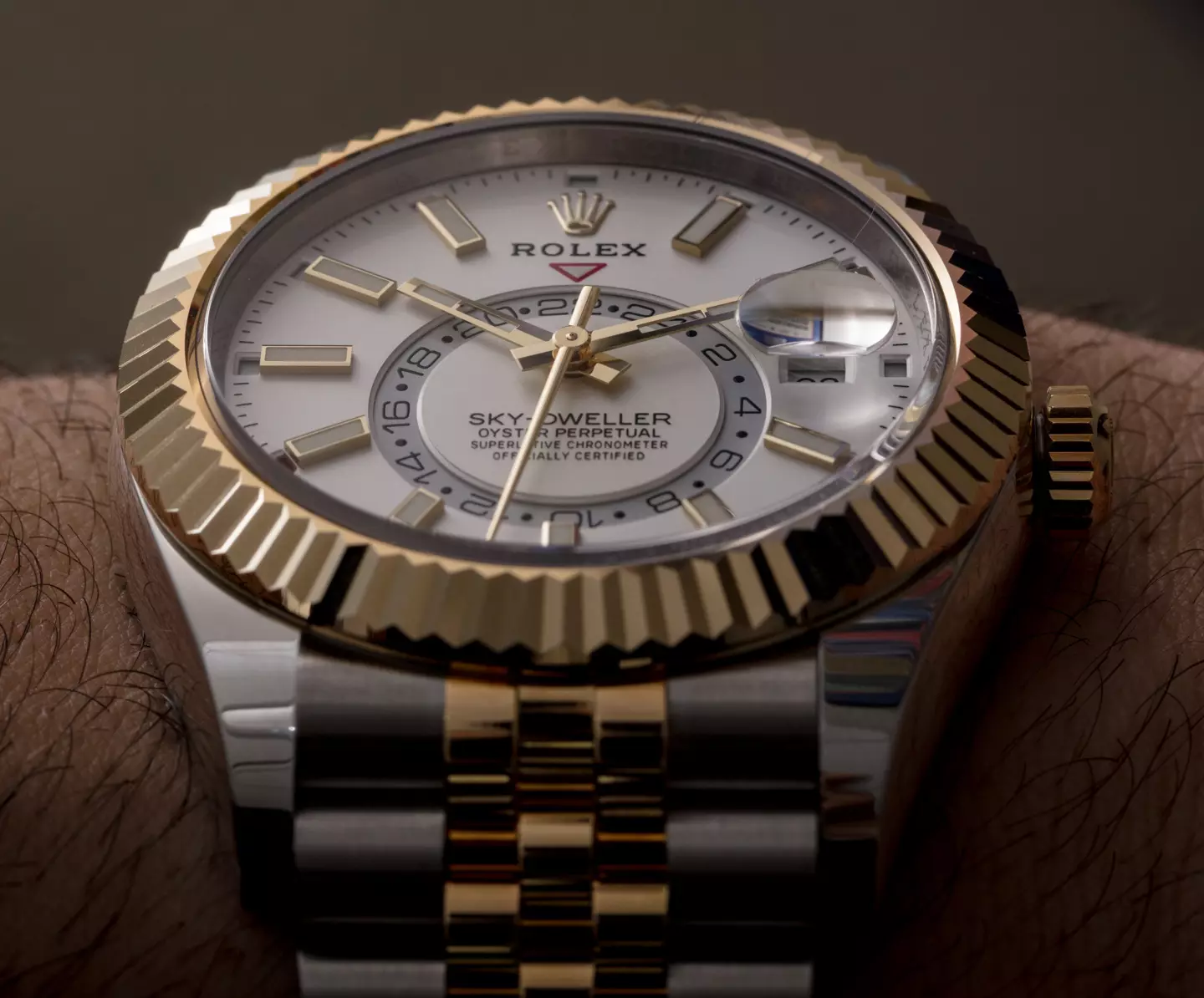 අත් ඔන්: Rolex Sky-Dweller Watches on Jubilee Bracelet 93_6