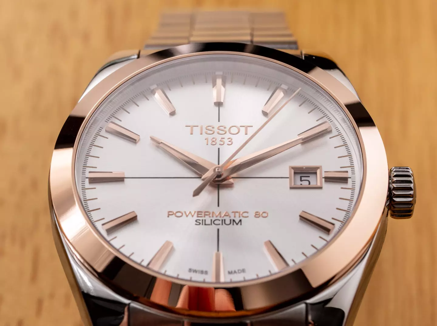 Tissot Gentleman Powermatic Silicium 18k-Gold Bezel duhet të shikohet pjesa e parë e djalit me metal të çmuar 9470_7