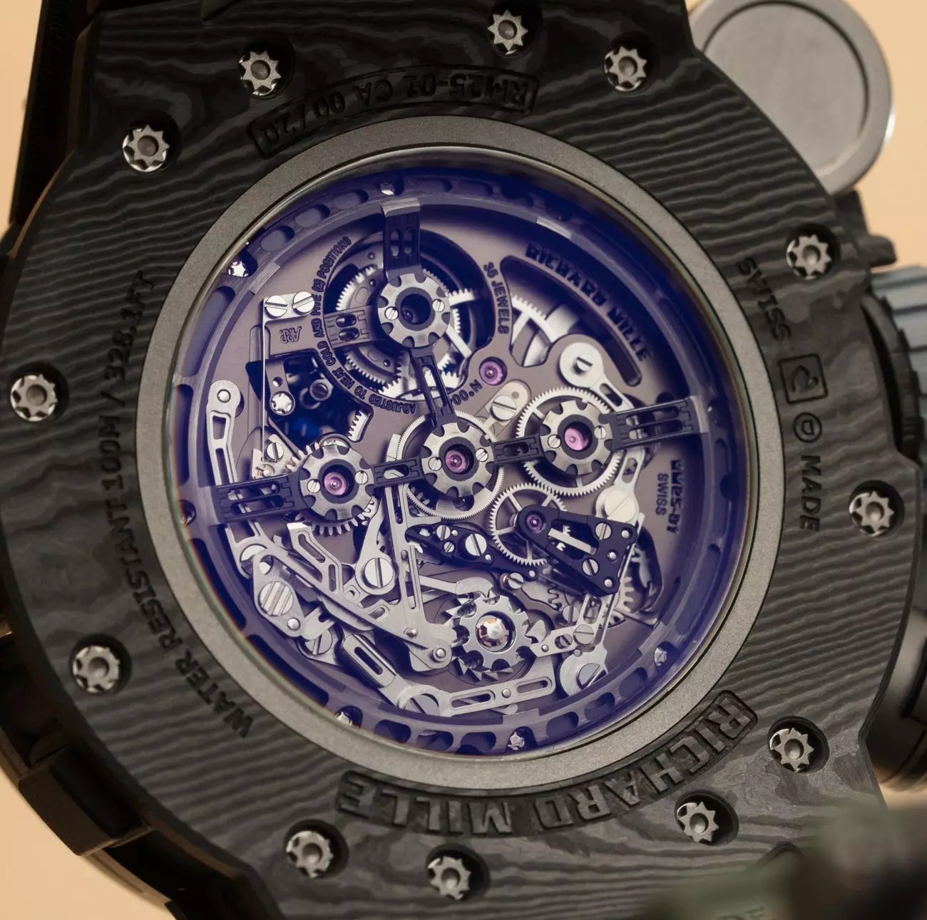 Richard Mille RM 25-01 Tourbillon Adventure Sylvester Stallone urteko erlojurik basatienetako bat da 9527_8