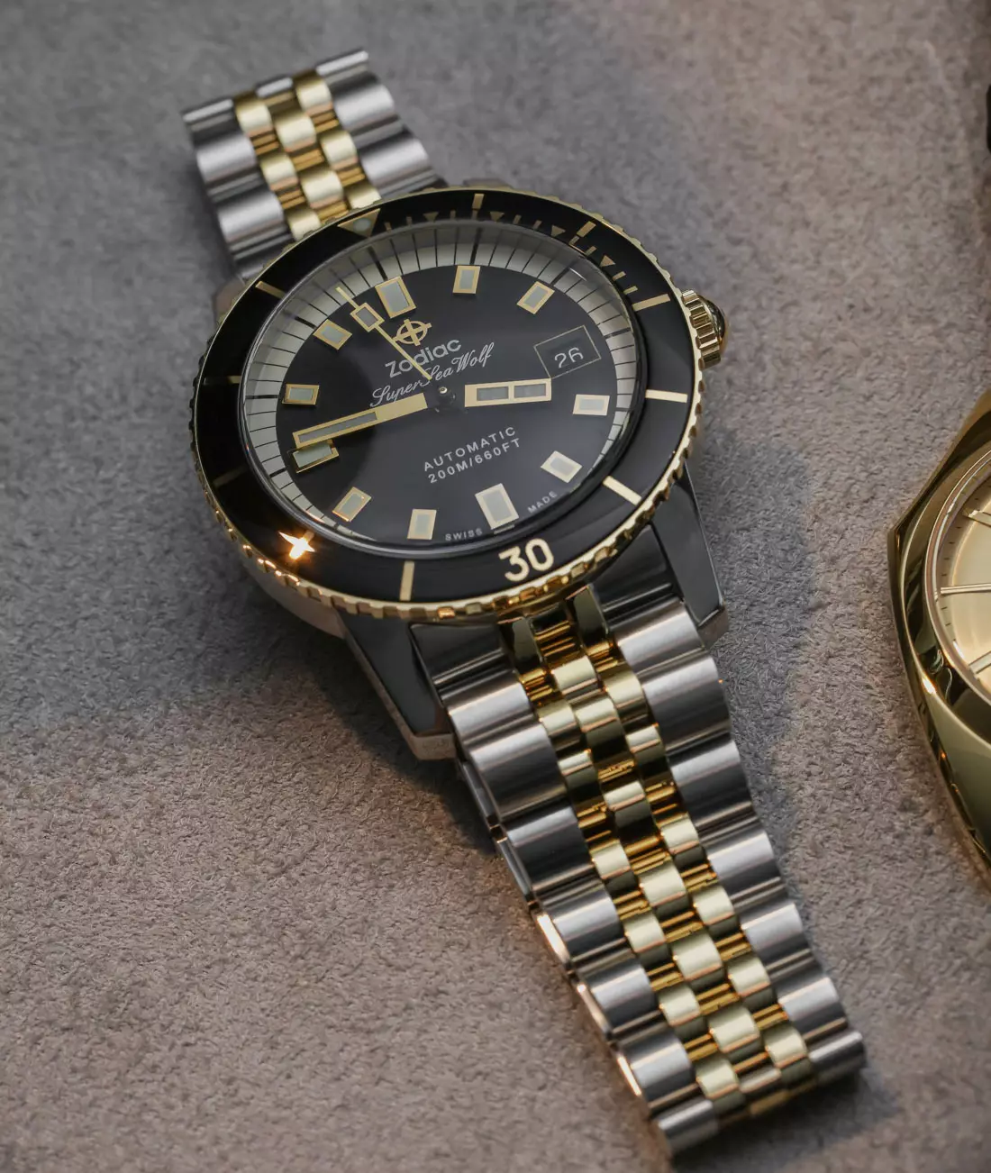 Zodiac Super Sea Wolf компрессиясы екі тонды ZO9271 Watch Hands-On 9758_10